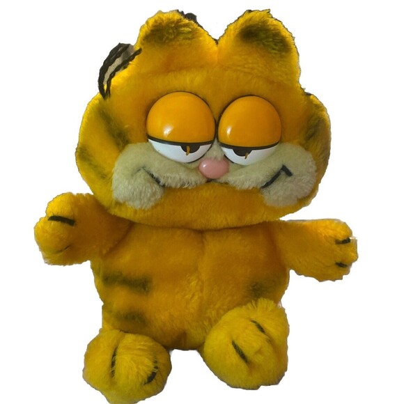 United Feature Syndicate | Toys | Vintage 981 Garfield Stuffed Plush ...